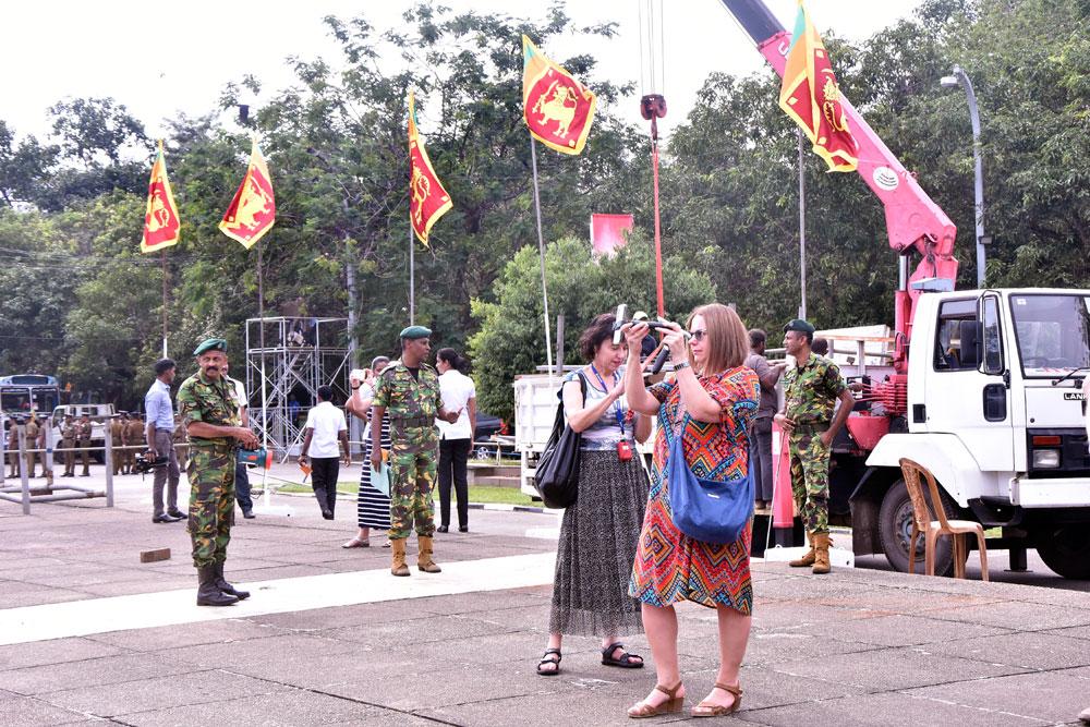 Independence Square ready... - Caption Story | Daily Mirror