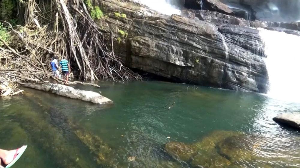 Youth missing from Galaboda waterfall - Breaking News | Daily Mirror