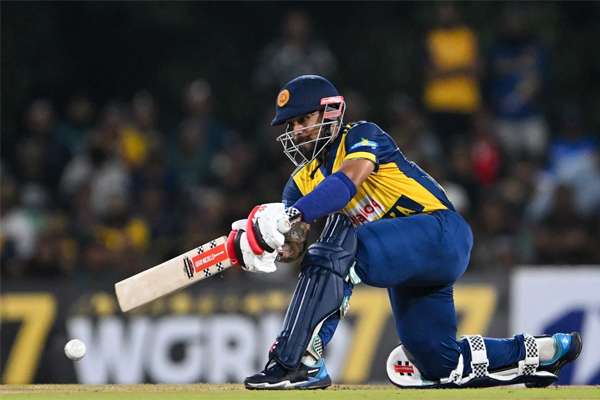 Sri Lanka seal gritty T20 win over Pakistan to level series - Breaking ...