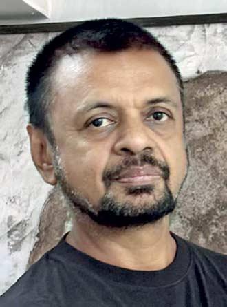 Artist Dinesh hopes to serve art through his home gallery - News ...