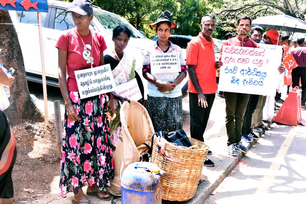 Stop informal labour system - Caption Story | Daily Mirror