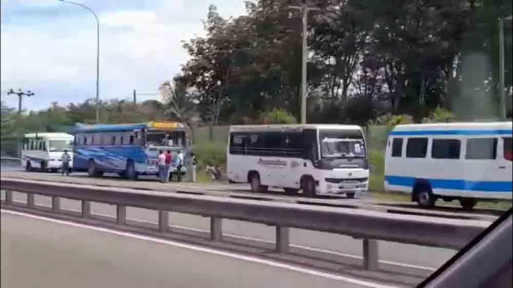 Legal action against buses parked at Welipenna Expressway - Breaking ...