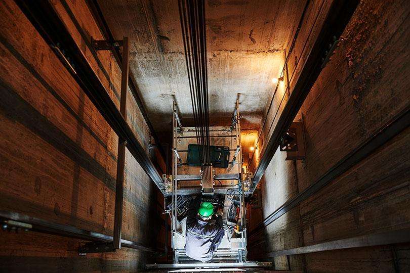 Woman killed after elevator collapse in Kadugannawa - Breaking News ...