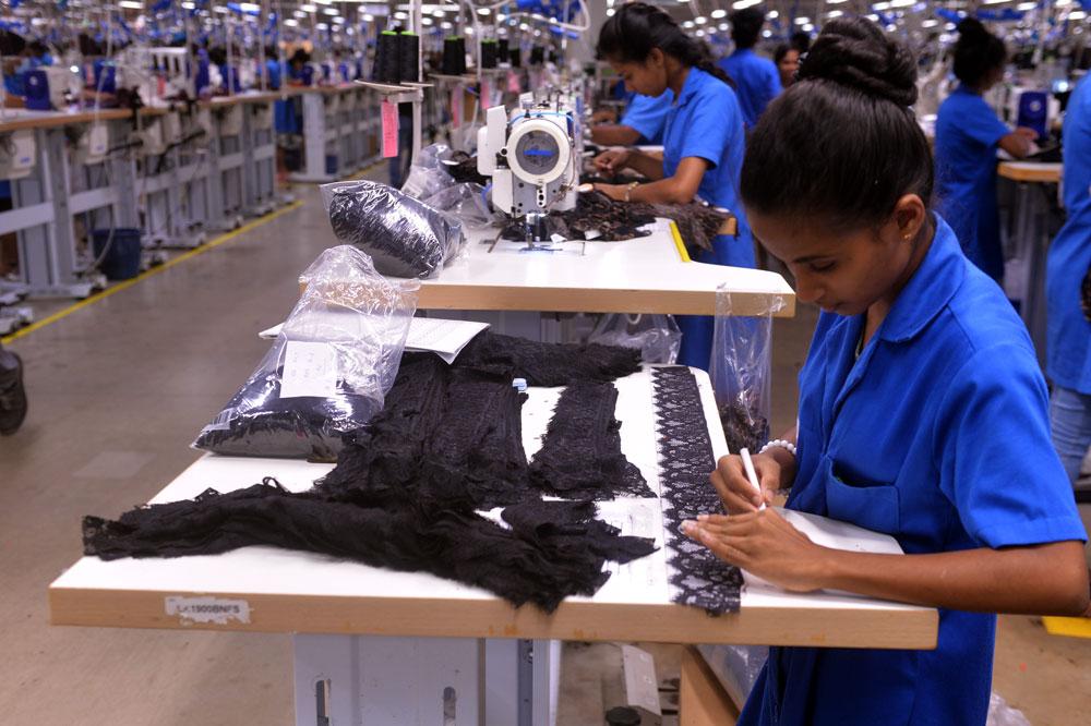 Boosting local garment sector - Caption Story | Daily Mirror