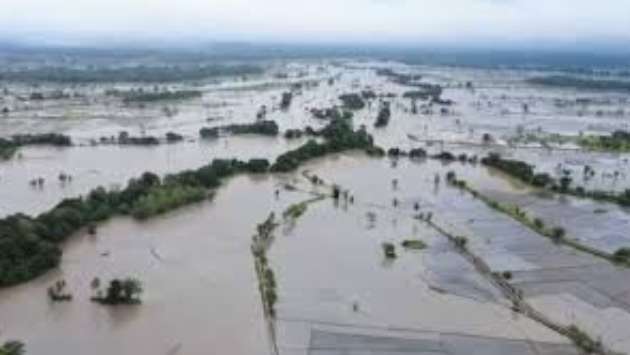 Deep depression crossing Sri Lanka, be vigilant for flash floods ...
