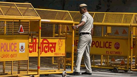 Delhi police raid homes of prominent journalists - Breaking News ...