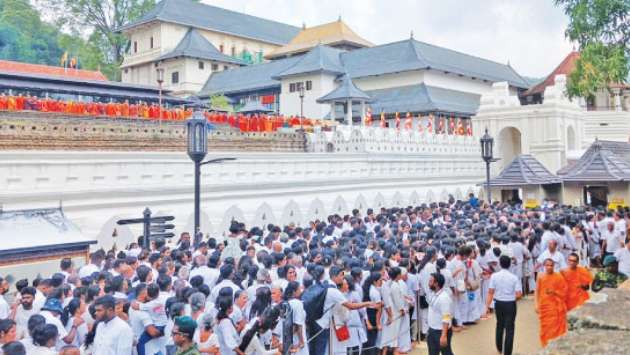 Sufficient crowd gathered in Kandy for remaining days: Police ...