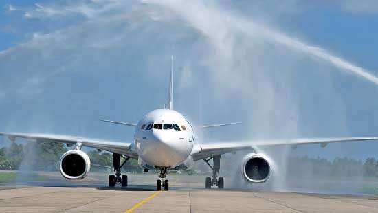 SriLankan Airlines welcomes first wide-body aircraft in seven years ...