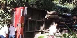 28 passengers hospitalized after bus falls down precipice, 4 critical ...