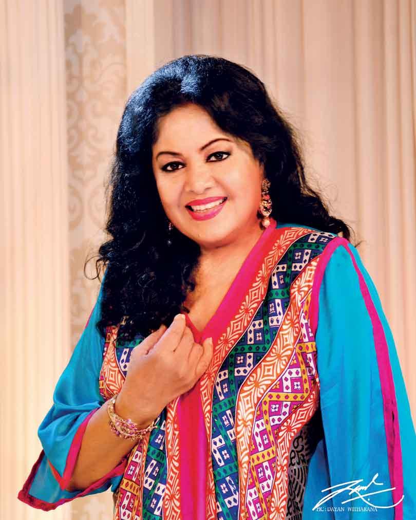 The Last Curtain Call Malini Fonseka bids farewell - Life | Daily Mirror