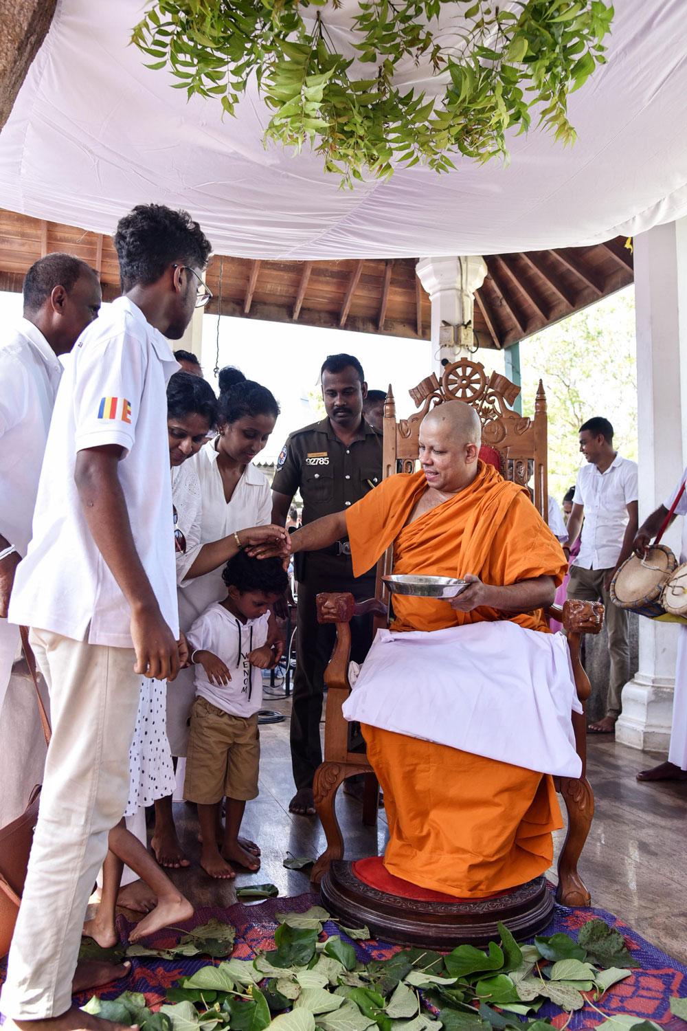 Oil anointing ceremony at Kataragama - Caption Story | Daily Mirror