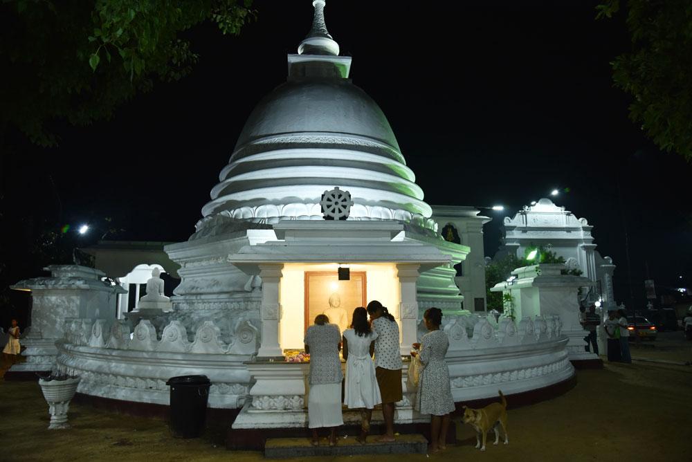Religious activities during ‘Nonagathaya’ - Caption Story | Daily Mirror