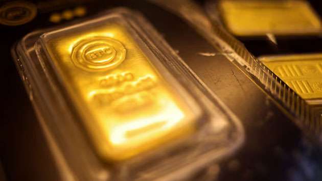 Gold hits three-week low with US-Iran talks, central bank decisions in ...