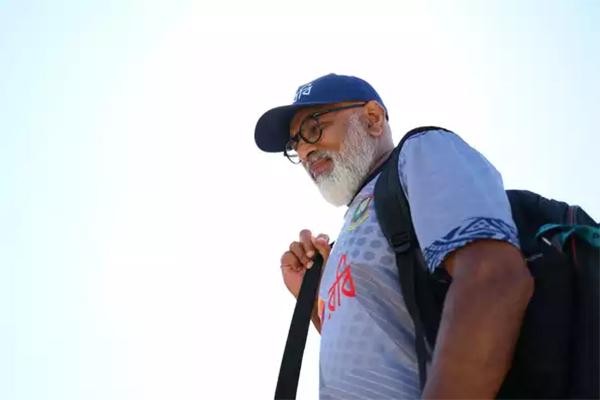 Chandika Hathurusinghe suspended as Bangladesh head coach - Breaking ...