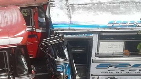 Two buses collide head-on; 1 killed, 23 injured - Breaking News | Daily ...