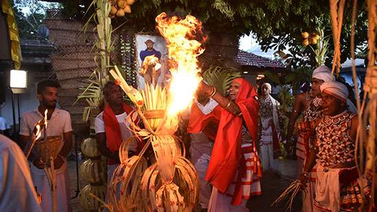 Kadawara Yak Kankariya - Caption Story | Daily Mirror