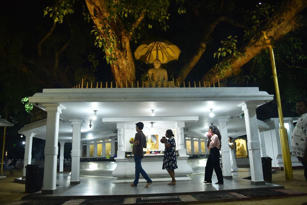 Religious activities during ‘Nonagathaya’ - Caption Story | Daily Mirror