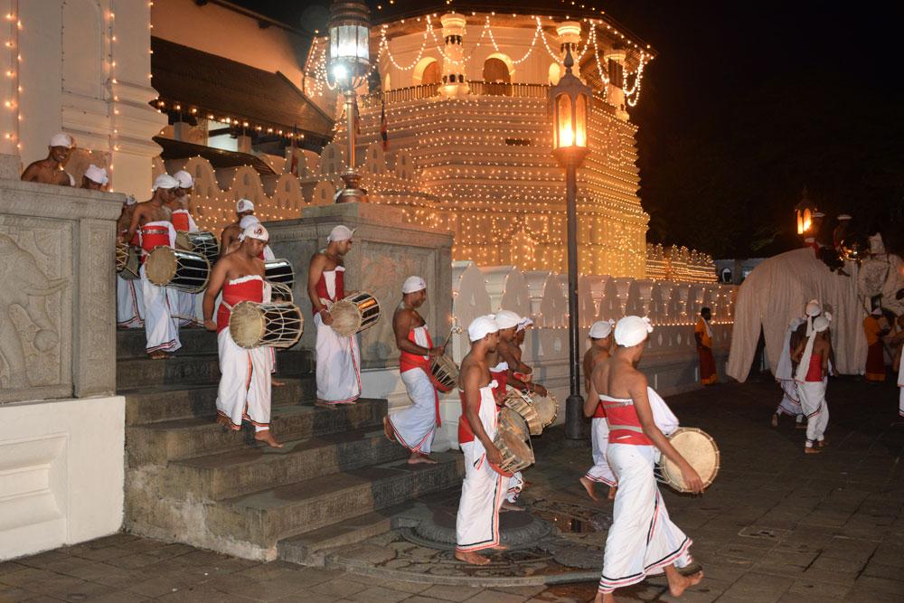 First Kumbal Perahera - Caption Story | Daily Mirror
