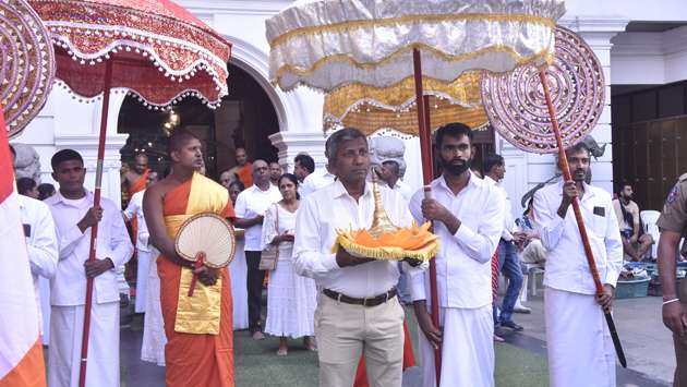 Gangaramaya Mal Perahera... - Caption Story | Daily Mirror