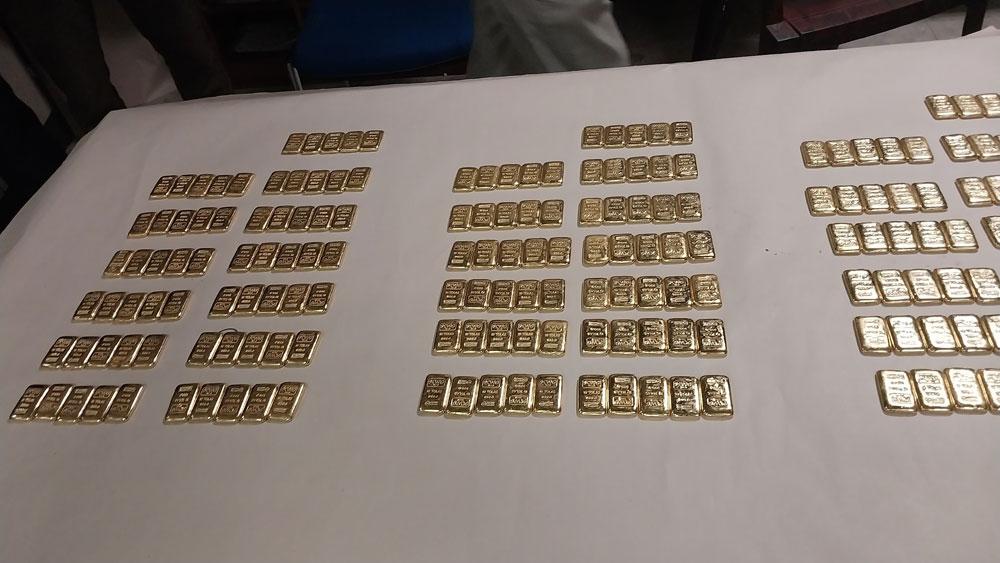 Customs seize largest gold smuggling attempt at BIA worth Rs. 1.1 ...