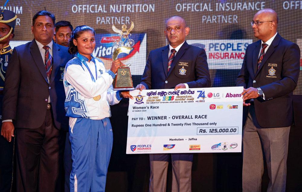 Guwan Hamuda Papadi Sawariya 2025 - Caption Story | Daily Mirror