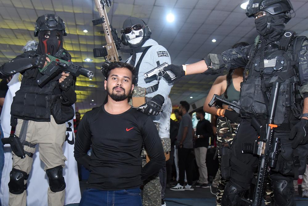 Play Expo… - Caption Story | Daily Mirror