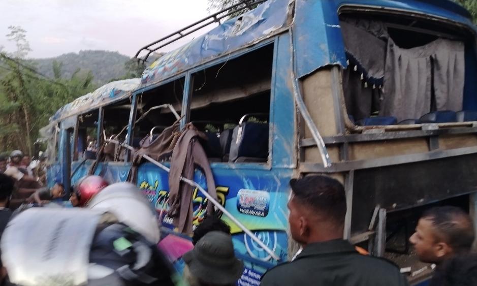 Badulla bus accident: Three dead, 26 injured - Breaking News | Daily Mirror