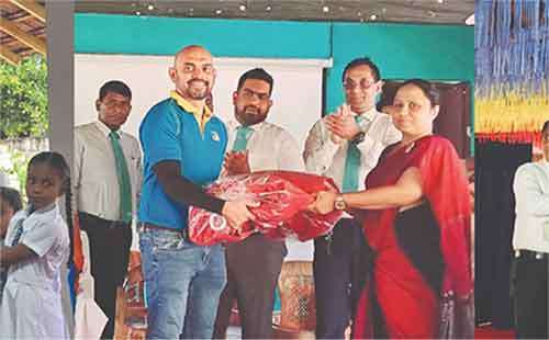 Sri Lanka Insurance Life Continues Its Legacy of Empowering Education ...