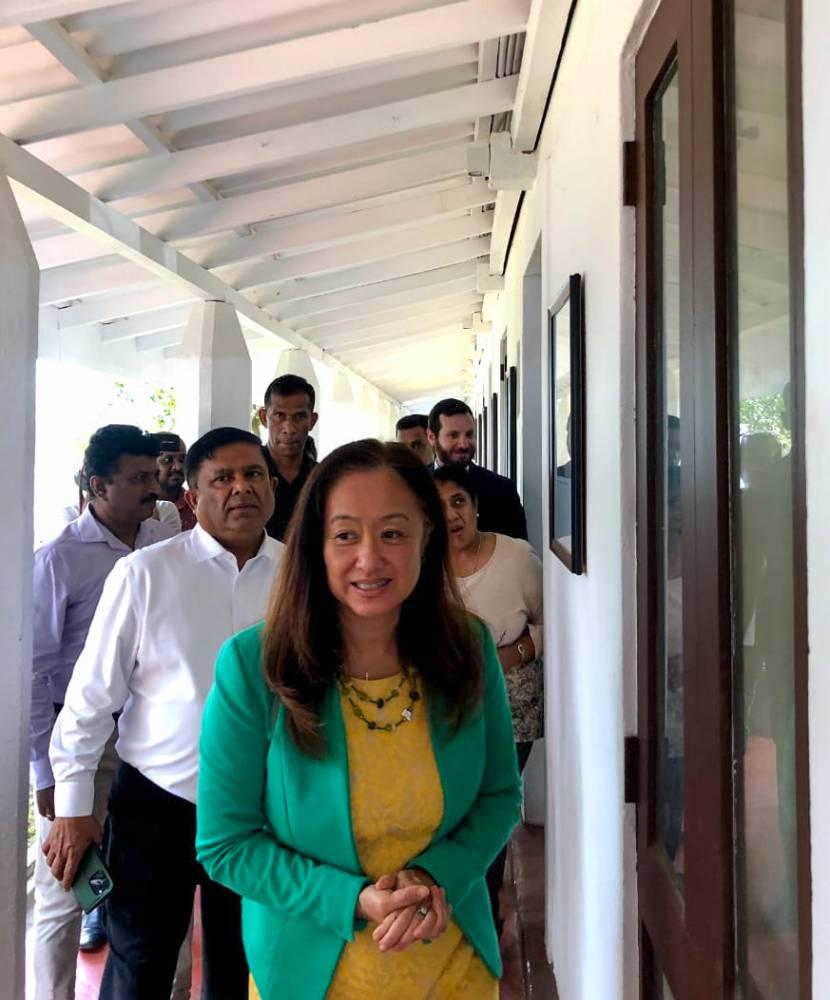 Julie Chung visits Sirikotha - Caption Story | Daily Mirror