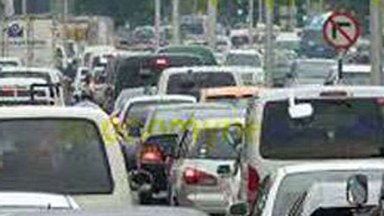 Traffic congestion in Town Hall - Breaking News | Daily Mirror