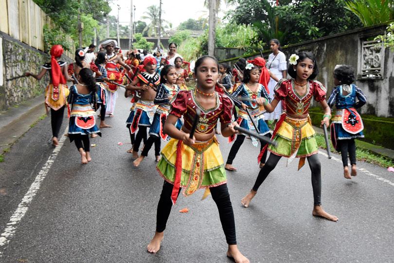 Vesak Maha Perahera... - Caption Story | Daily Mirror