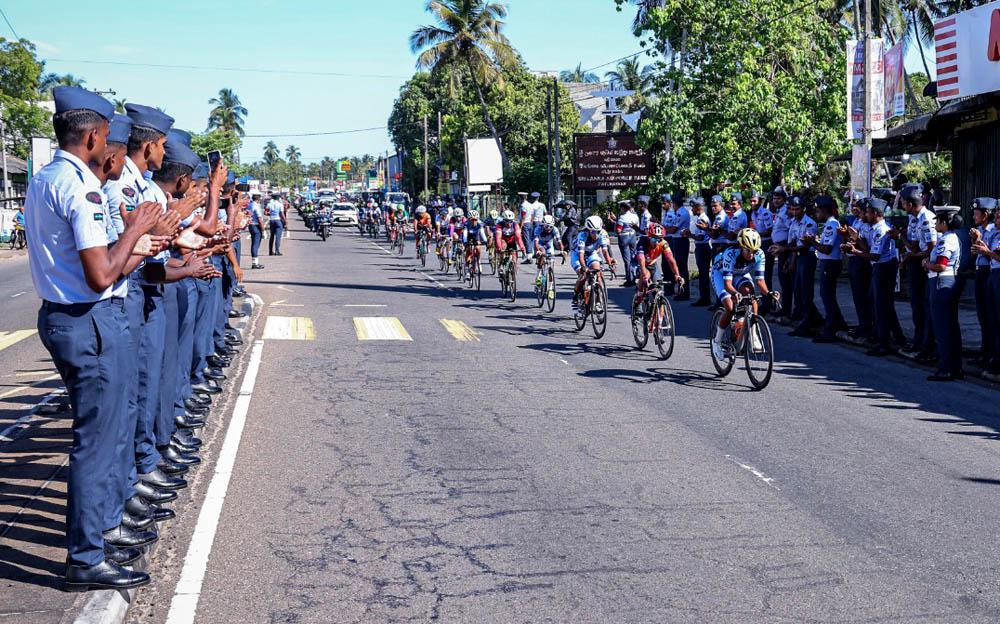 Guwan Hamuda Papadi Sawariya 2025 - Caption Story | Daily Mirror