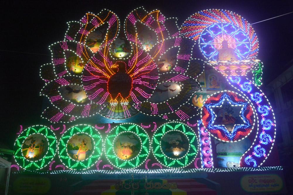 Vesak pandals light up Colombo - Caption Story | Daily Mirror